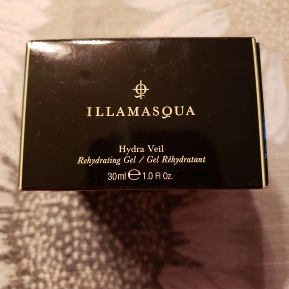 Llamasqua | Makeup | Illamasqua Hydra Veil Primer | Poshmark